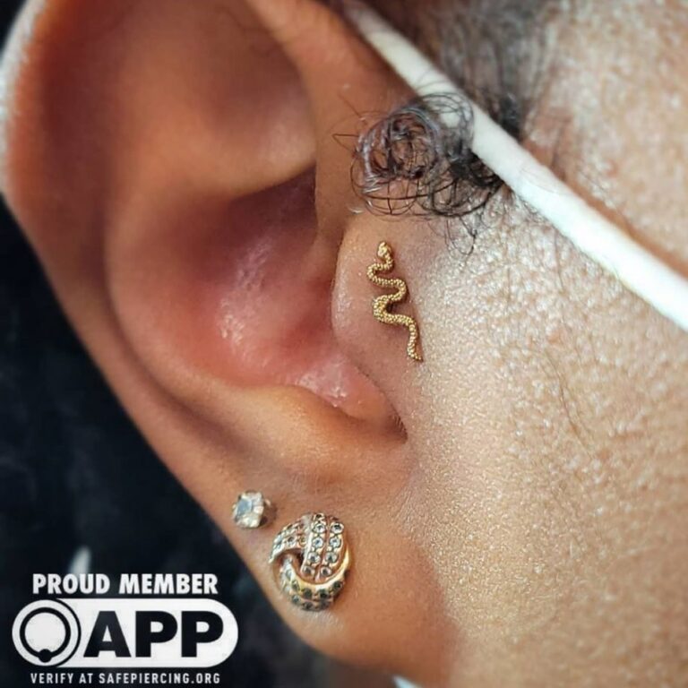 Piercing no tragus: cuidados necessários e fotos para inspirar