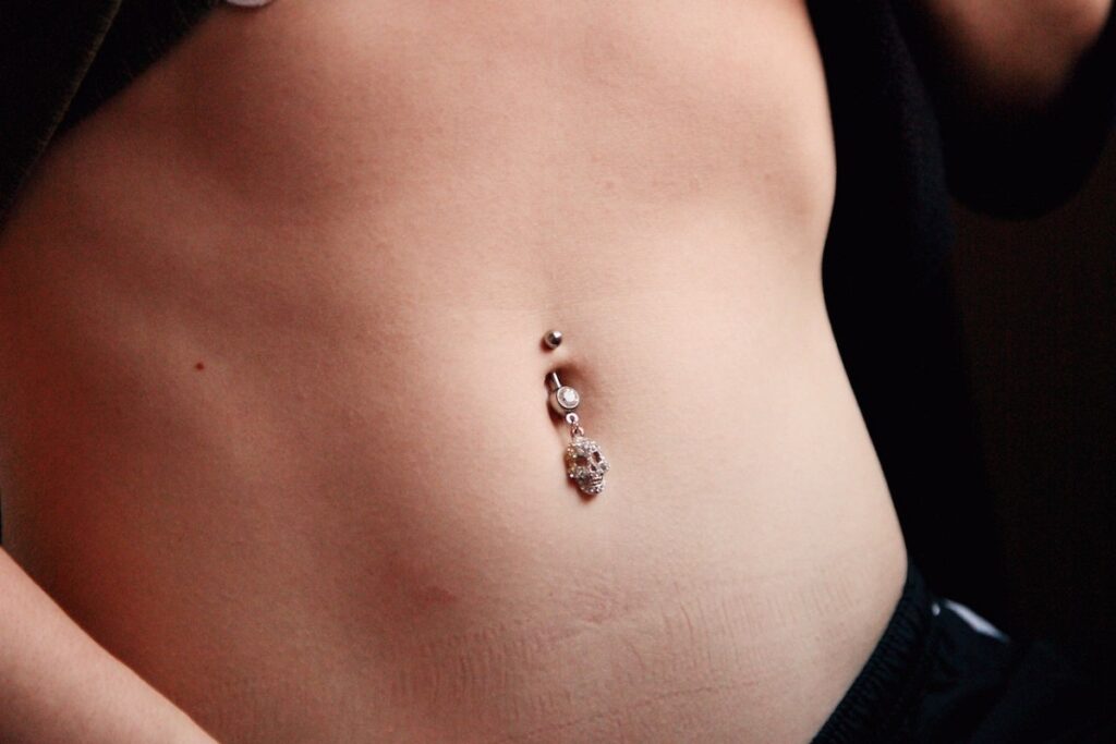 Piercing no umbigo e os principais cuidados para se tomar